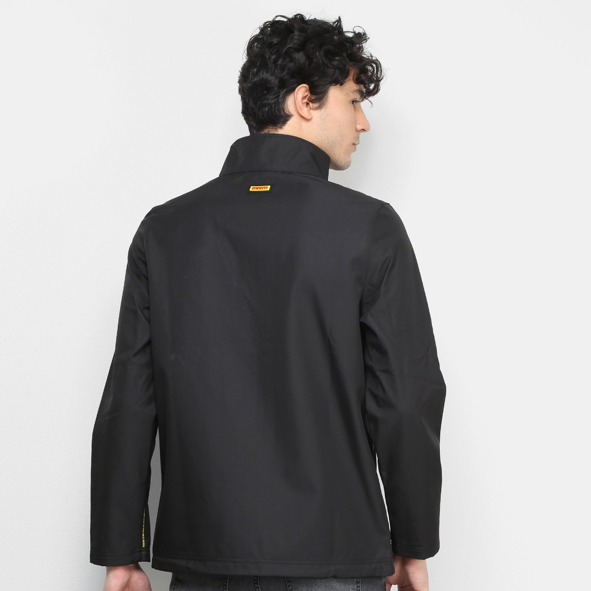 Jaqueta Pirelli Softshell Oficial F1 Masculina - Preto | Clube Netshoes